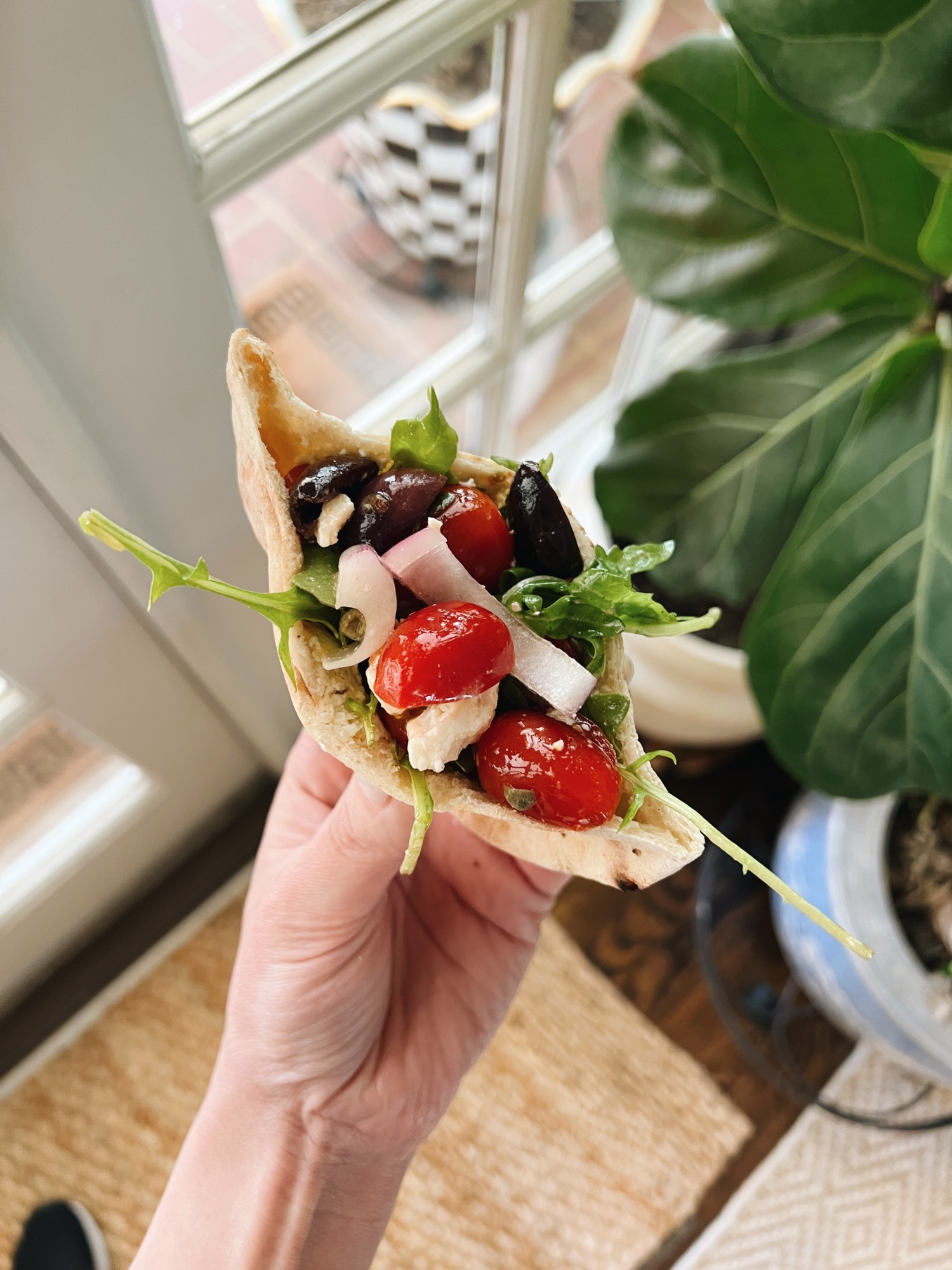 Lunch Lately | Veggie Pita